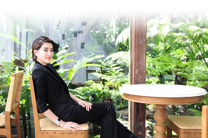 Living in a lavish life สร้างคุณค่าด้วยความสุข