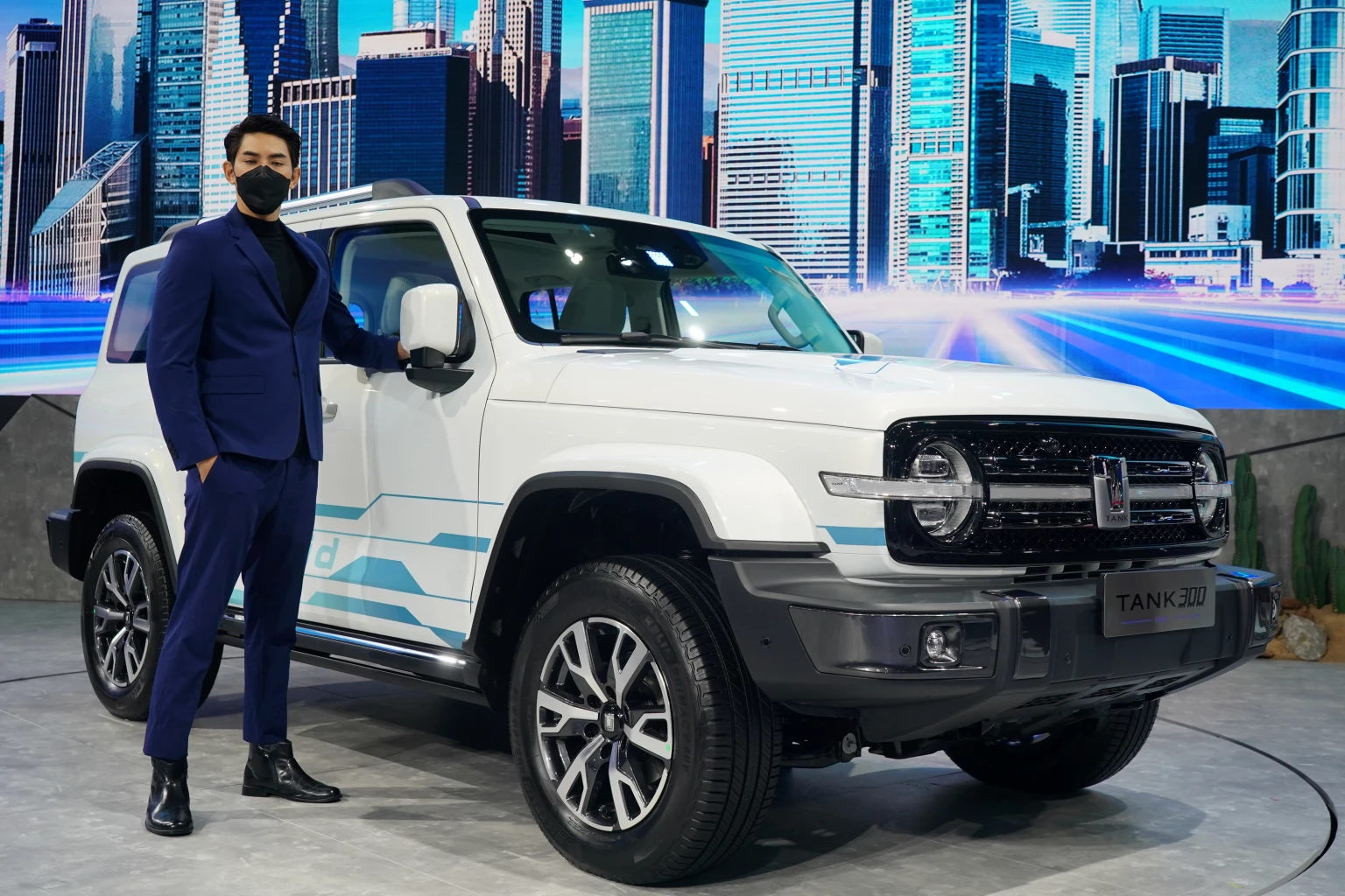 ครั้งแรกในไทย“TANK 300 HEV Concept Car” -“ORA Good Cat GT”