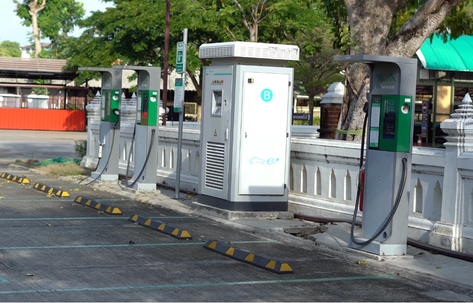 EA ผนึกพันธมิตร MEA -JR พัฒนาโครงการสถานีอัดประจุไฟฟ้าอัจฉริยะ (EV ...