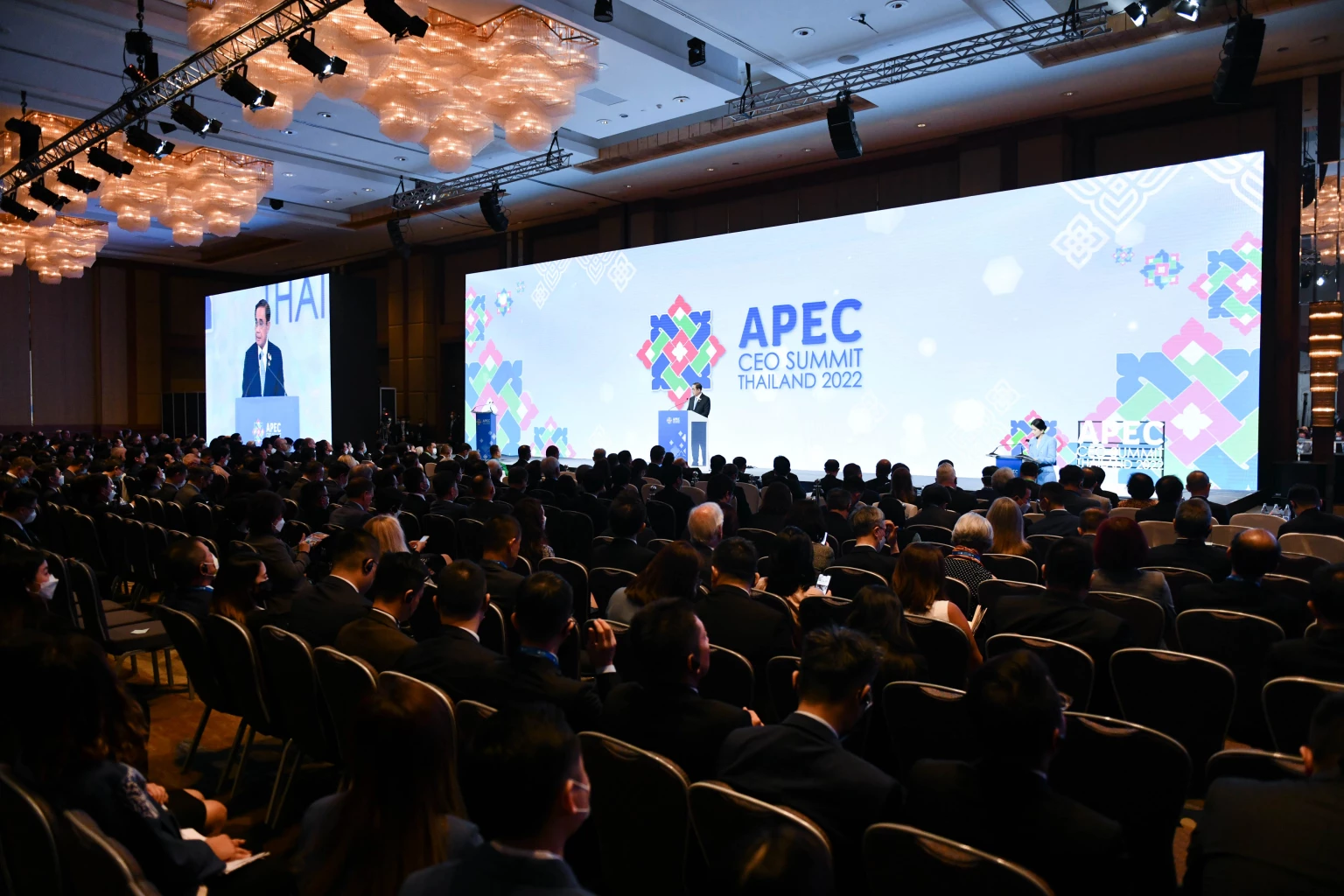 นายกฯ ดึงนักธุรกิจทั่วโลกลงทุนไทย บนเวที APEC CEO Summit 2022