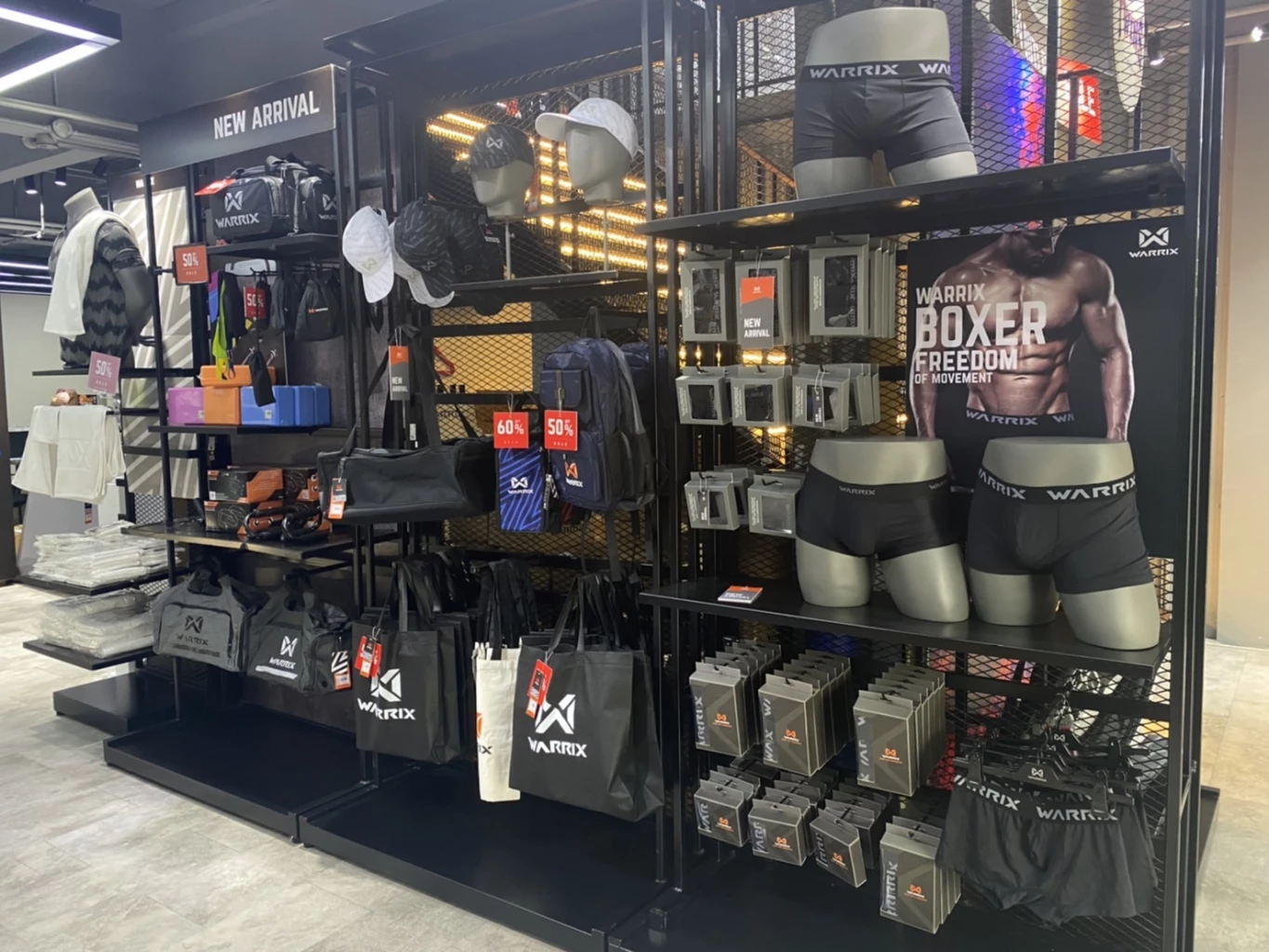 สเต็ปโต “WARRIX” สปอร์ตแวร์สัญชาติไทย 9 ปี “พันล้าน”