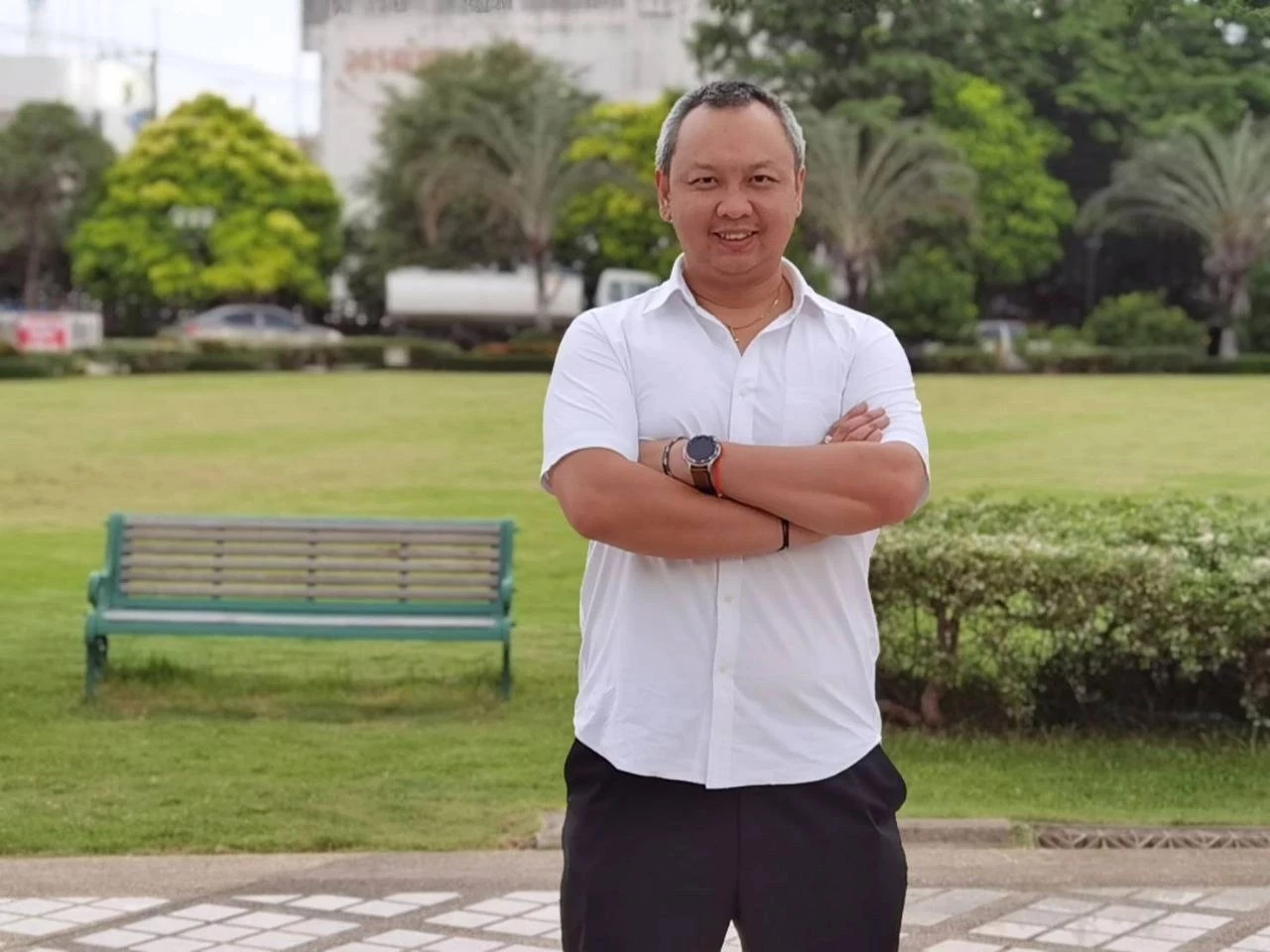 รู้จัก "กองตรี พิสิษฏ์" ลูกชายบ้านใหญ่อุดรฯนั่งปาร์ตี้ลิสต์เพื่อไทย