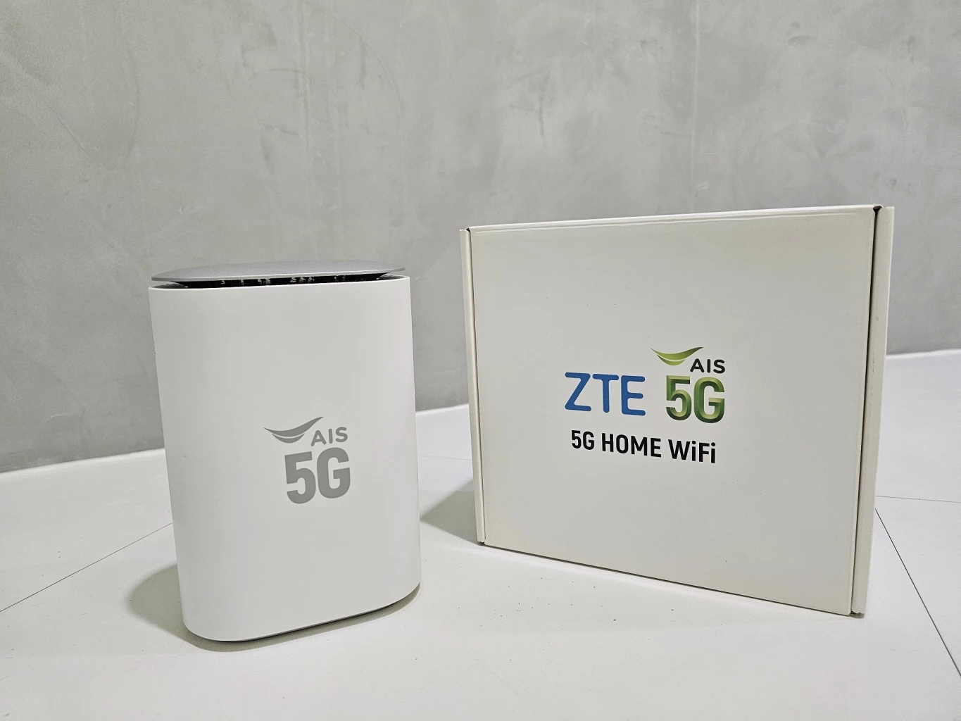 AIS เตรียมจำหน่ายเราเตอร์แบบพกพา “ZTE 5G Home WiFi”