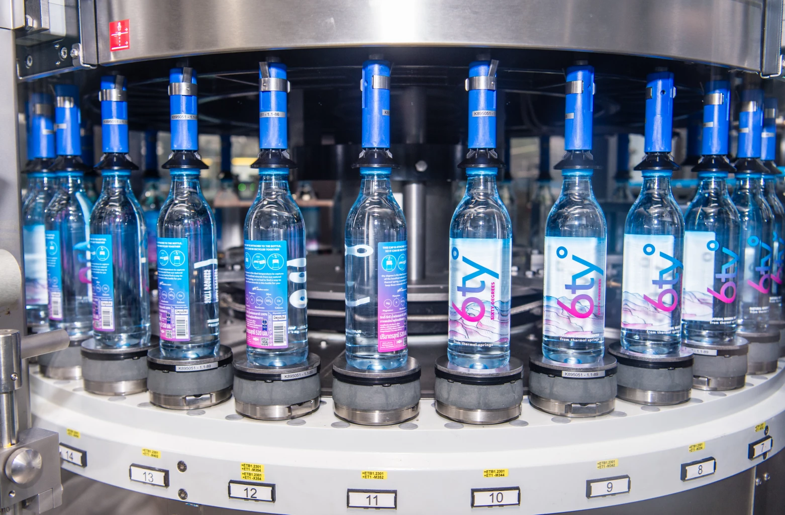 "รีน่า อุดมคุณธรรม" จากอสังหาสู่มือปั้น "6ty Degrees" น้ำแร่เมดอินเชียงดาว