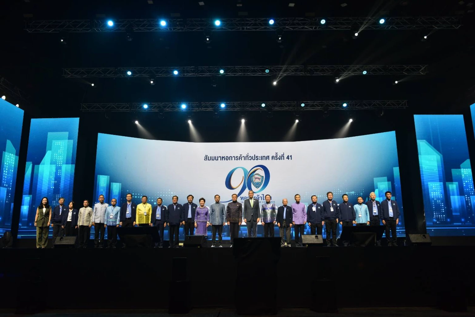 “เศรษฐา”ประกาศกลางวงหอการค้า แก้หนี้นอกระบบ-SME เร่ง FTA วาระแห่งชาติ