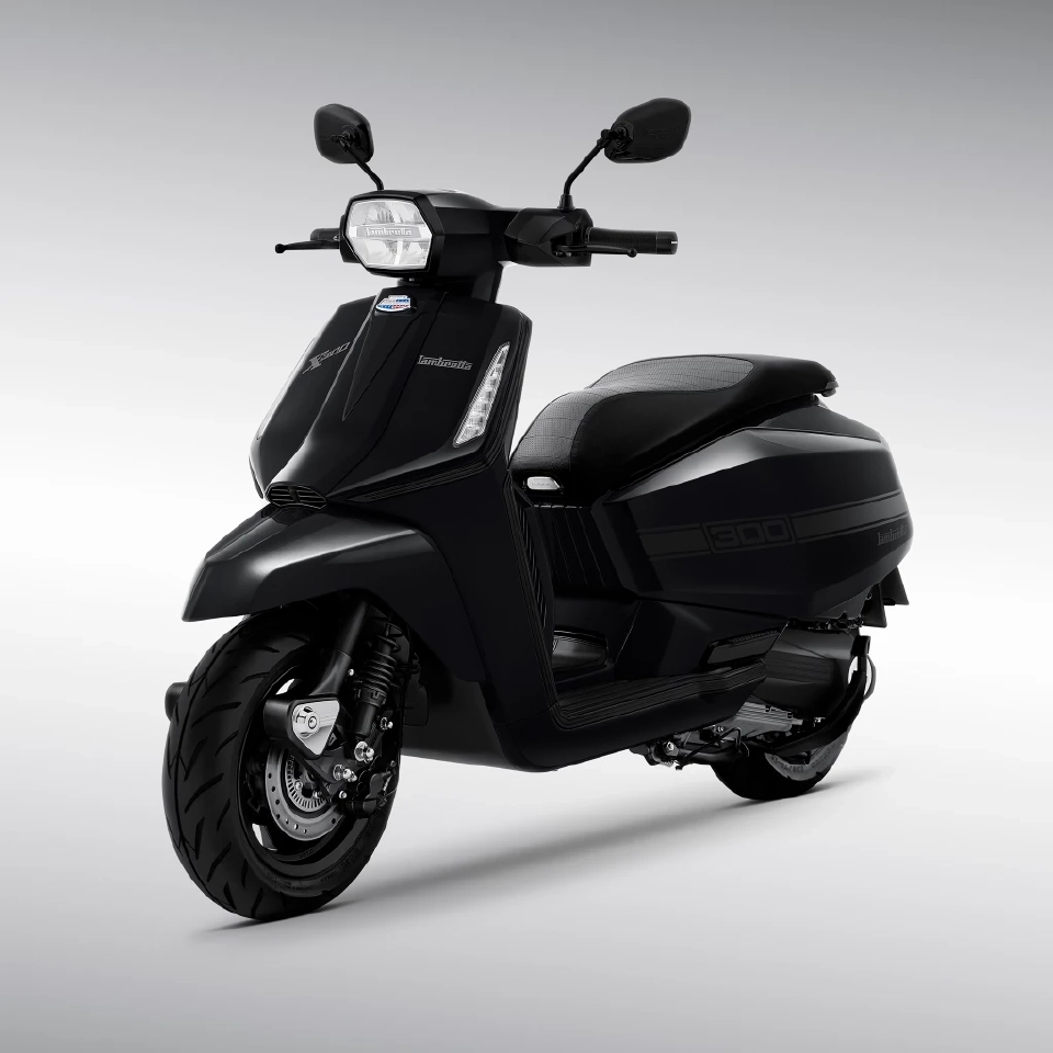 แลมเบรตต้า เปิดตัว New X300 SR คอลเลคชั่นโมโนโครม