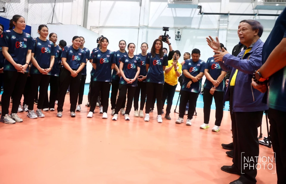 'โค้ชอ๊อต' ผนึก 7 เซียน ปลุกพลัง 'วอลเลย์บอลหญิงไทย' สู้ศึก VNL 2025