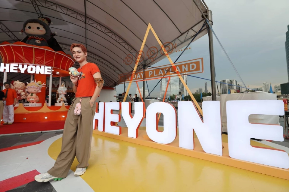 สาวกอาร์ตทอยห้ามพลาด! HEYONE ยกทัพคาแรกเตอร์ดังบุกไอคอนสยาม